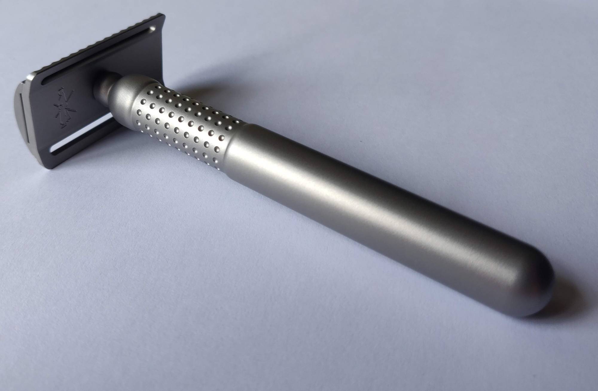 Tatara Masamune Nodachi Stainless Steel Safety Razor (Matte / Dark)