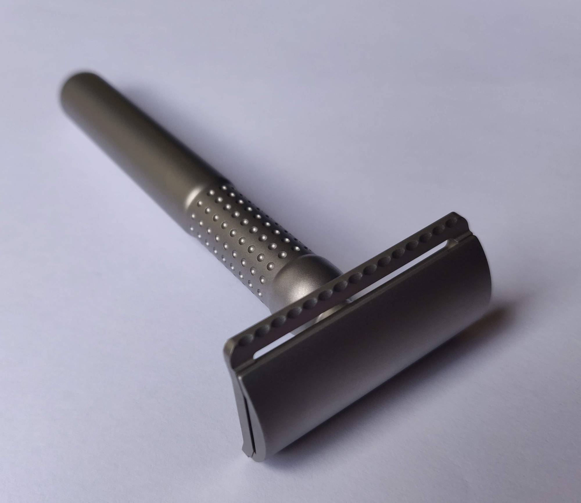Tatara Masamune Nodachi Stainless Steel Safety Razor (Matte / Dark)