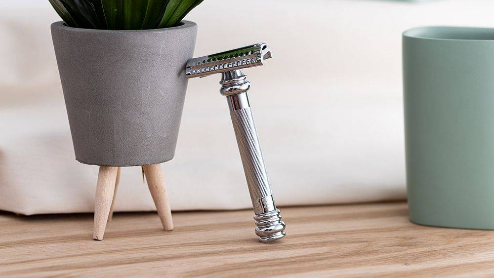 Merkur 39C Slant Long Handle Double Edge Safety Razor